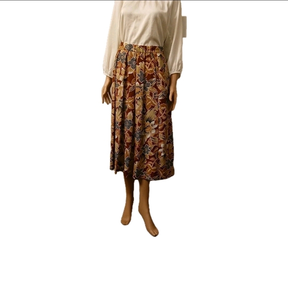 Koret | Skirts | Koret Floral Maxi Skirt In Brown And Cream Sz 2 ...